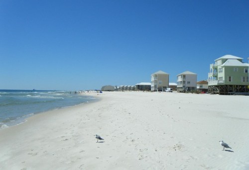 This Road Trip Leads To The Best Alabama Beach Towns