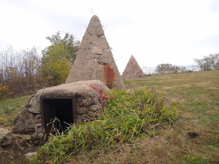 The Great Pyramids Are Not Something You'd Expect To Find In Iowa