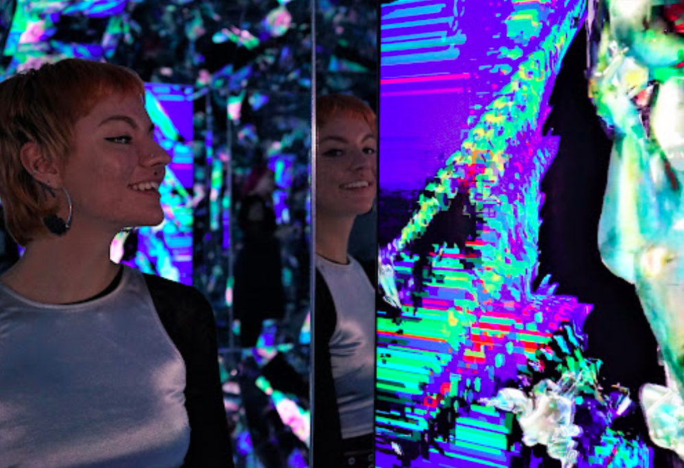 Quantum Mirror Is A Futuristic Mirror Wonderland In Minnesota