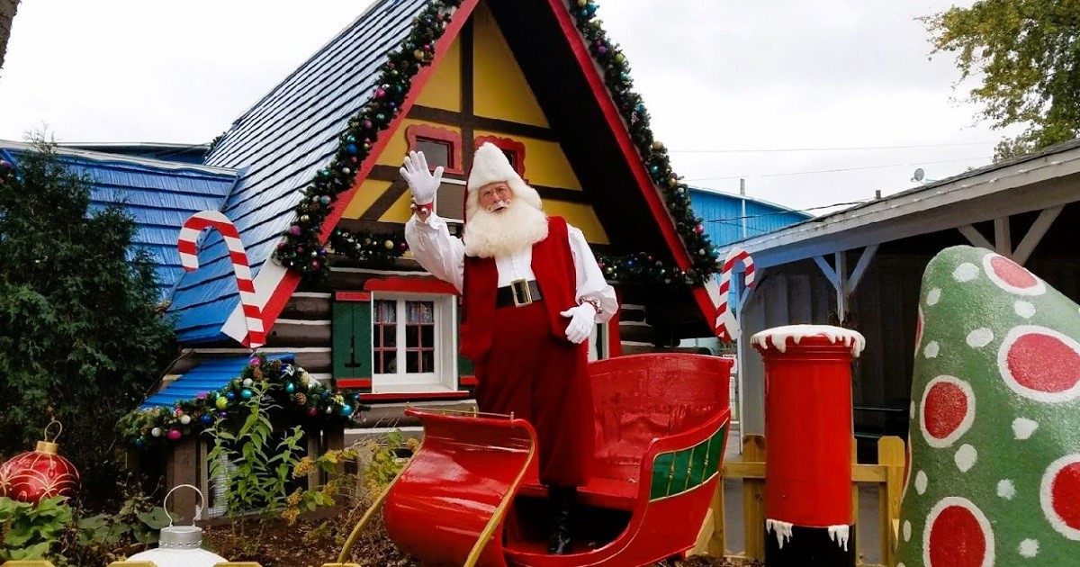 Santa's Village In December Is The Best Winter Attraction In Illinois