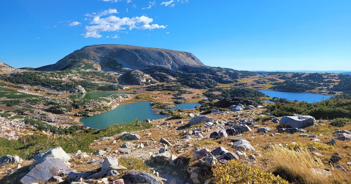 Hiking In Wyoming: 5 Of The Best Alpine Lakes In Wyoming