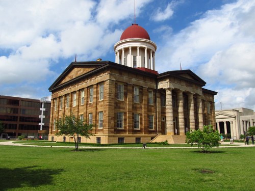 Visit These 7 Famous Landmarks In Illinois On A Road Trip