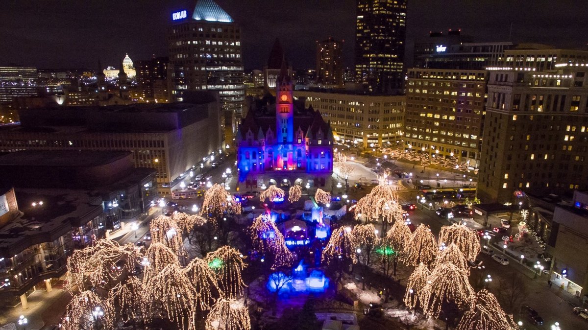 The Annual Winter Festival Every Minnesotan Should Bundle Up For Once