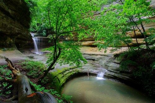 Visit These 7 Famous Landmarks In Illinois On A Road Trip