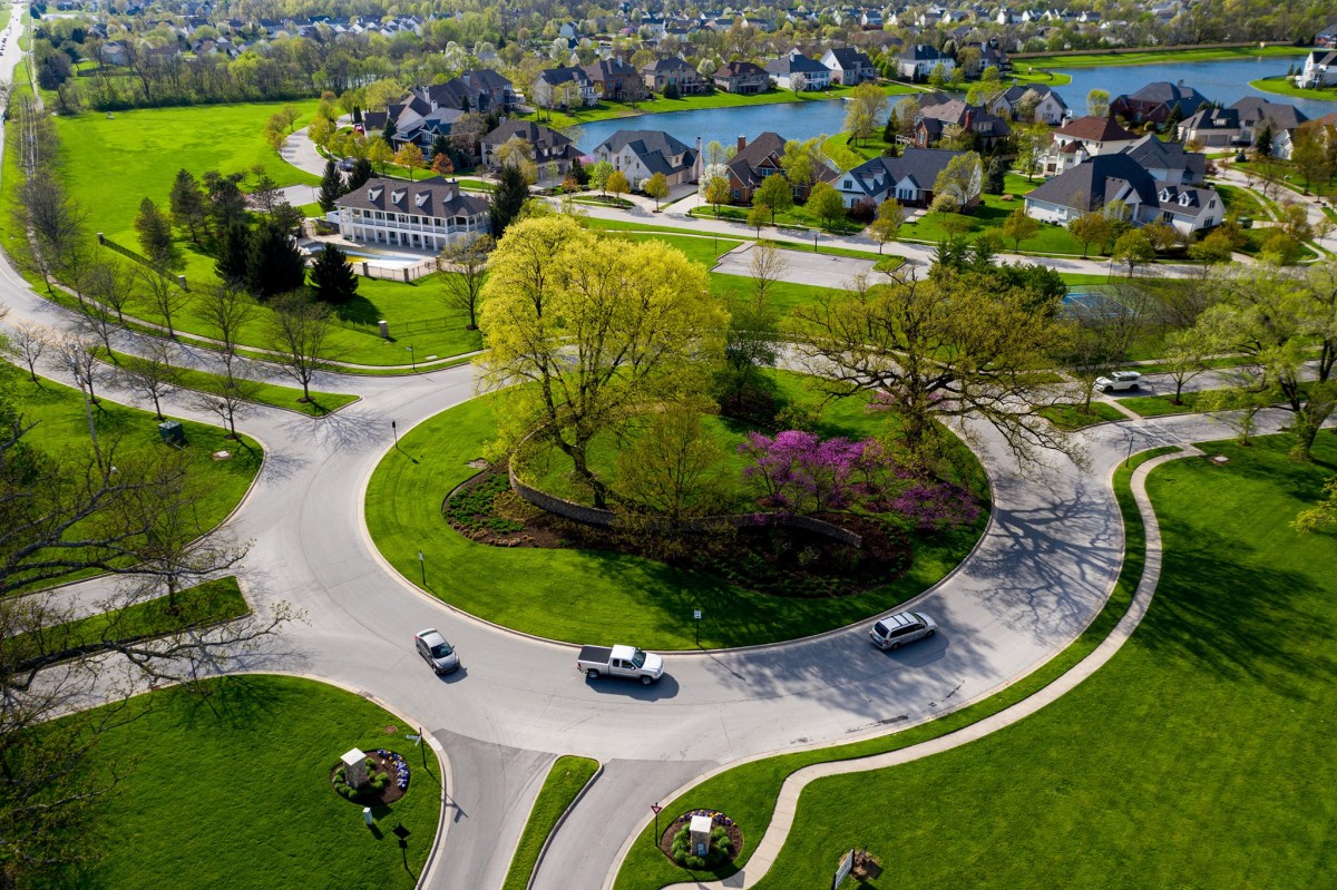 Come See Why Everyone Says Carmel Is The Friendliest Town In Indiana