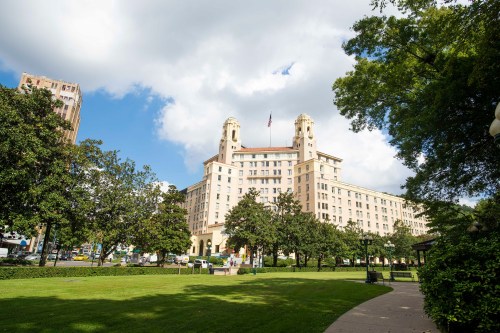 The Most Famous Hotel In Arkansas Is Also One Of The Most Historic