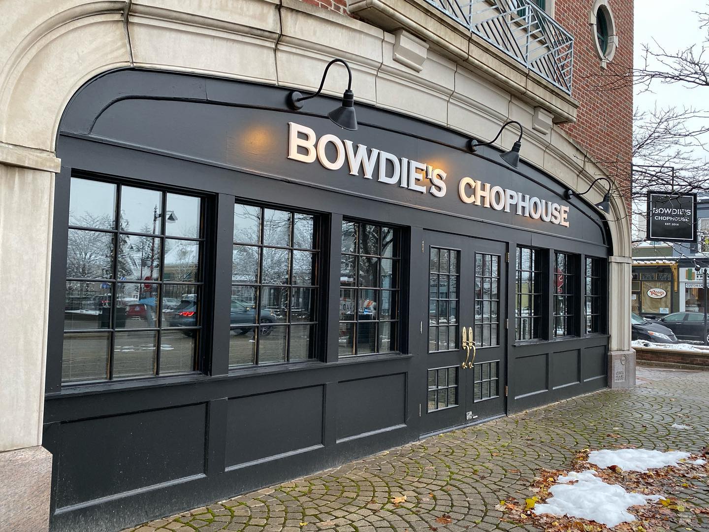 This Tasty Michigan Restaurant Is Home To The Biggest Steak We’ve Ever Seen