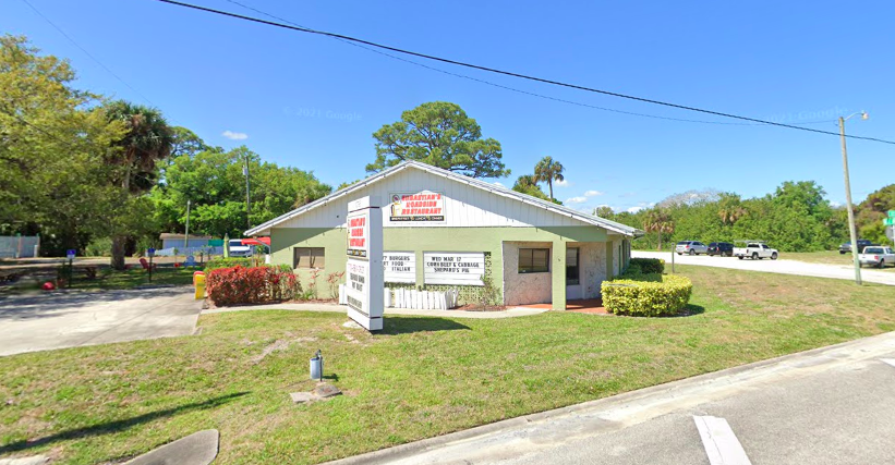 Sebastian's Roadside Restaurant In Florida Has The Best Burgers