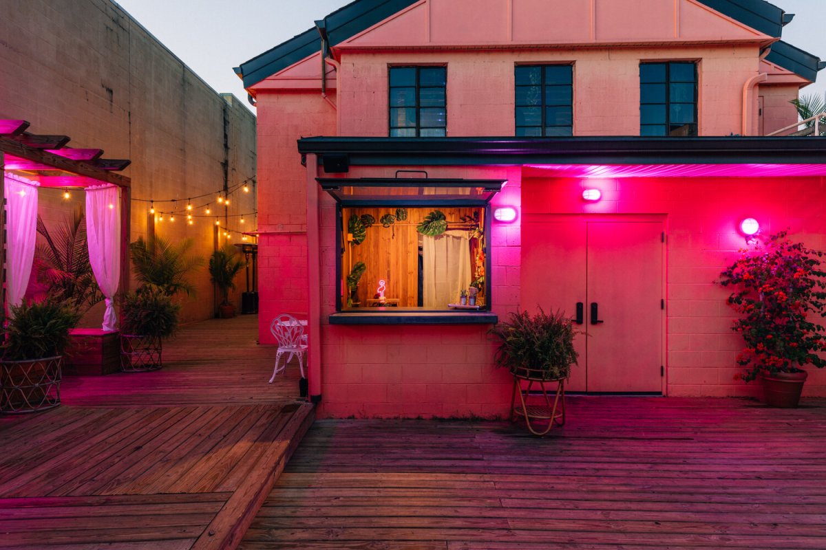 Flamingo Cocktail Club Is A Fun Theme Bar In Tennessee