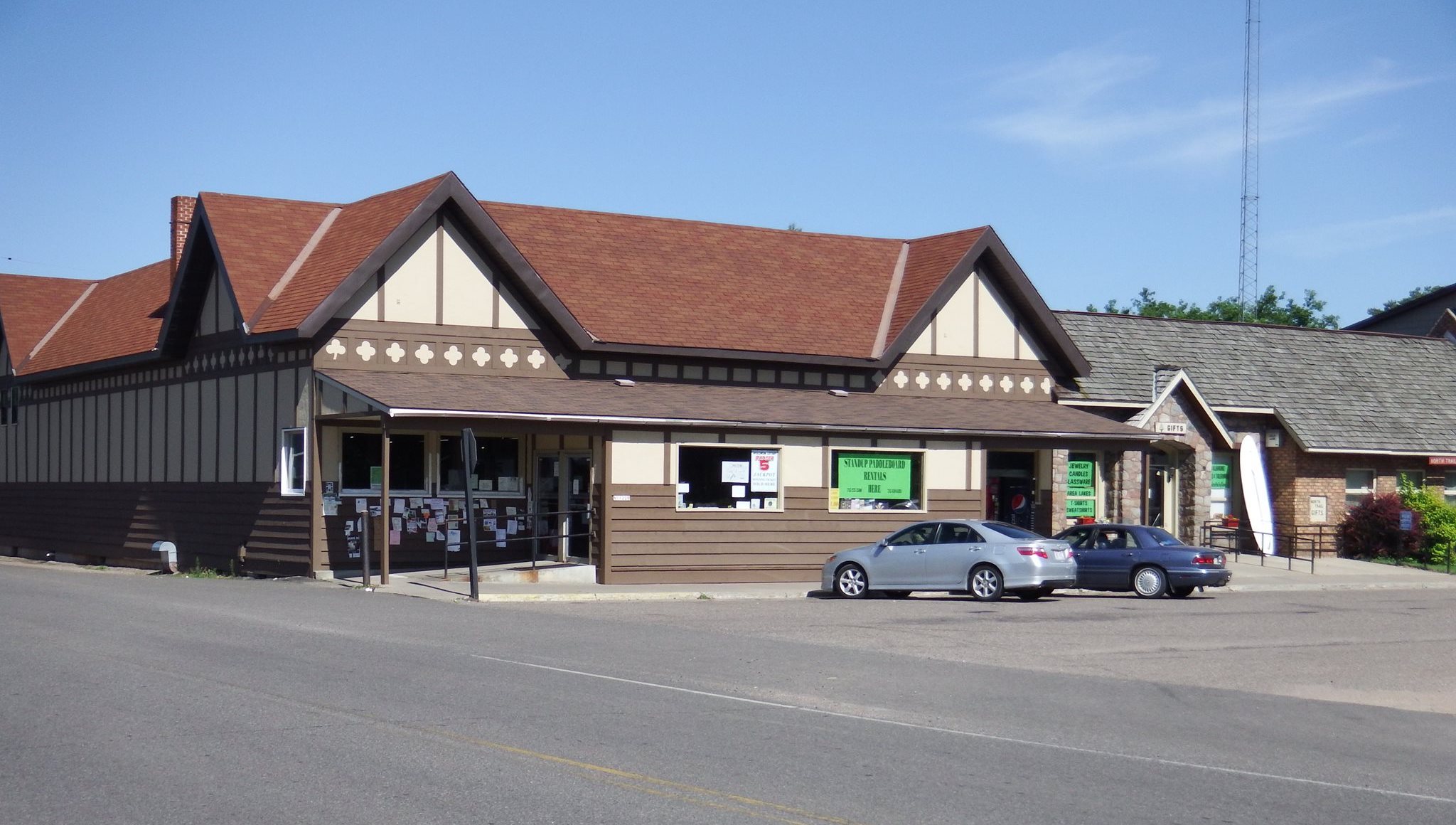 The Wisconsin Store That’s In The Middle Of Nowhere But So Worth The ...