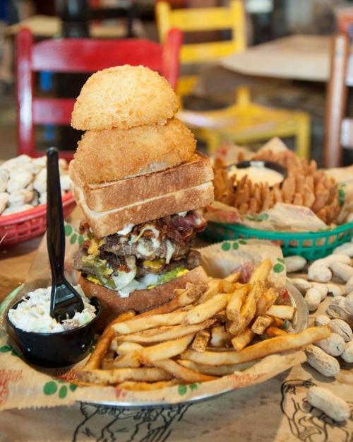 This Five Pound Burger In South Carolina Shouldn't Be Missed