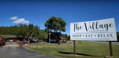 This Village Of Shops In Arkansas Is A Must-Visit