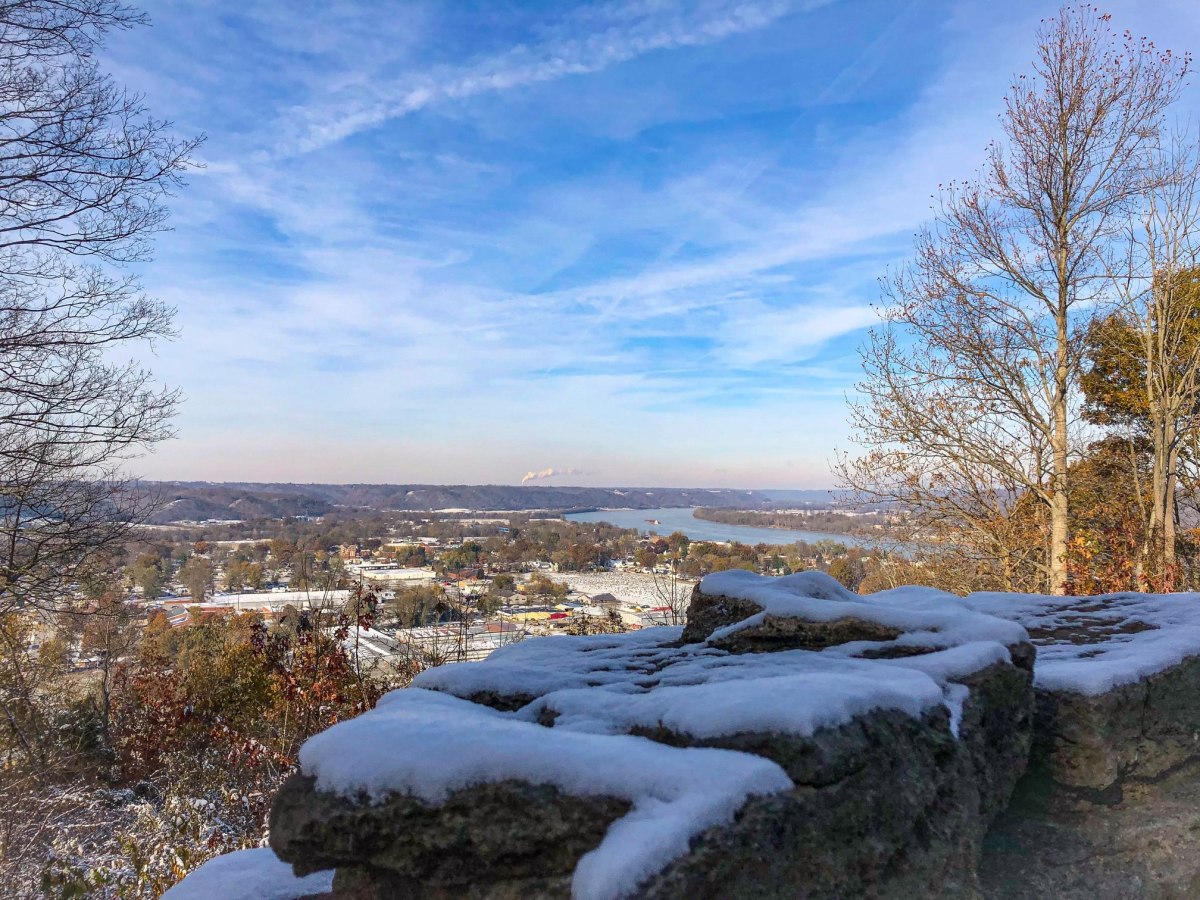 This Kentucky Trail Leads To An Ancient Stone Overlook