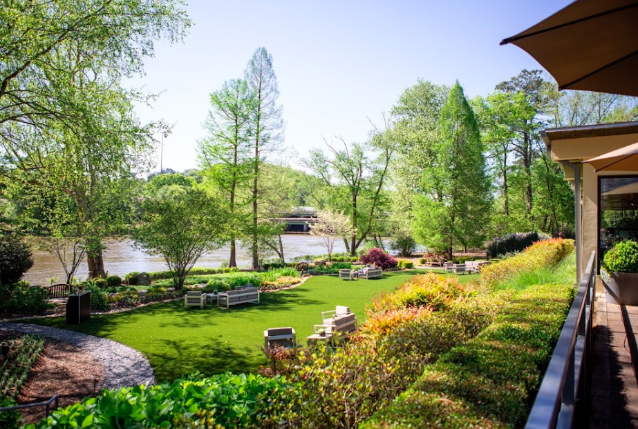 The One-Of-A-Kind Ray’s On The River Just Might Have The Most Scenic ...