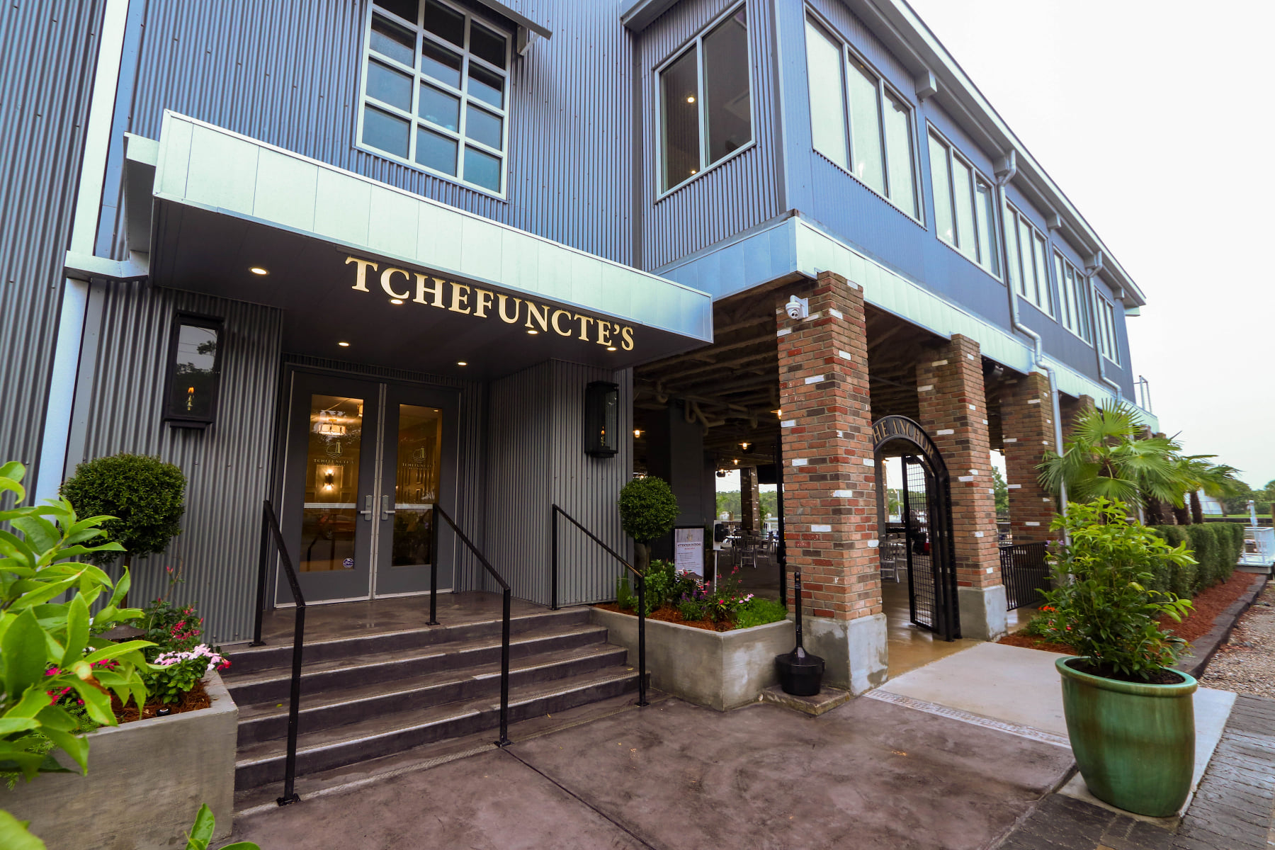 2 Restaurants Along the Tchefuncte River in Louisiana Where the View Is ...