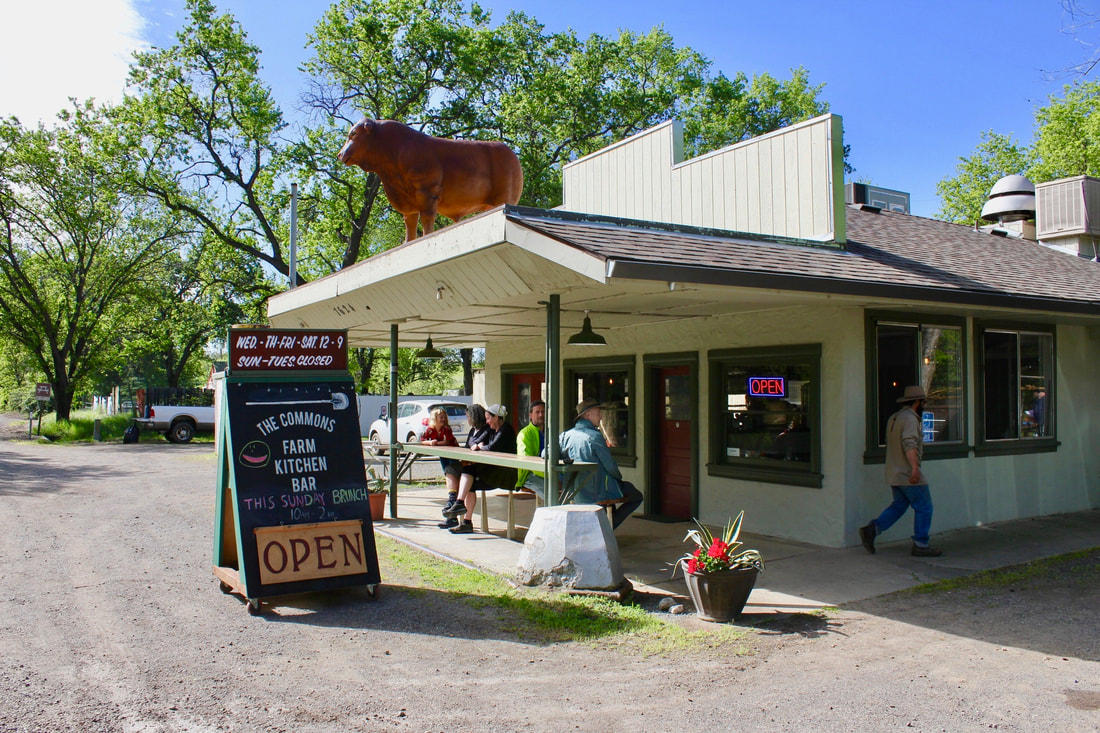 Eat The Best BBQ And Burgers At This Rustic Restaurant In Northern ...