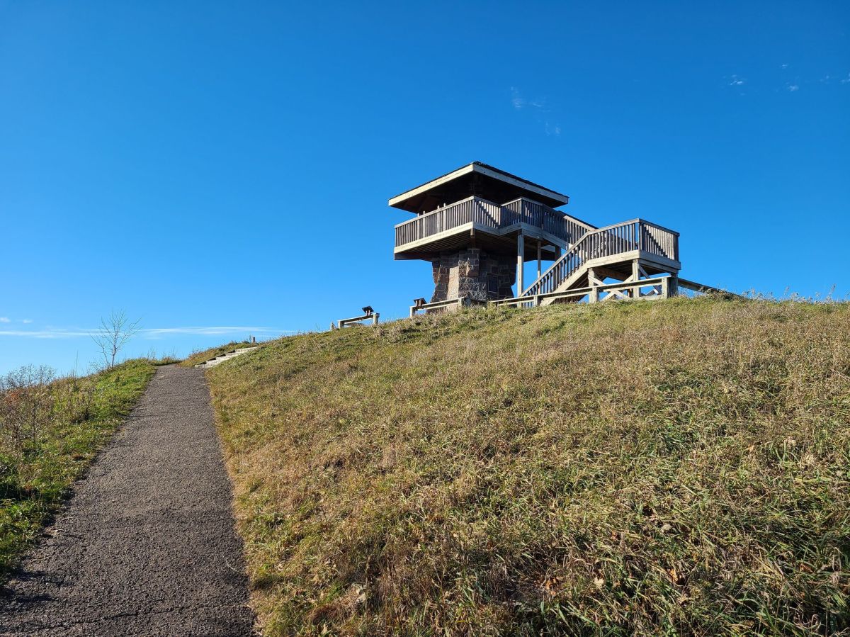 This Minnesota Overlook Looks Like The Balcony Of An Old Castle