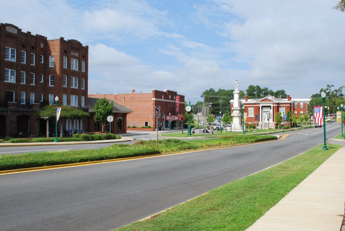 Dublin, Georgia Is The Halfway Point Between Savannah And Atlanta