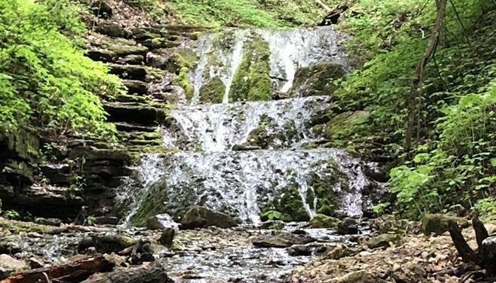 Big Springs Nature Trail In Iowa Leads To A Stunning Hidden Waterfall