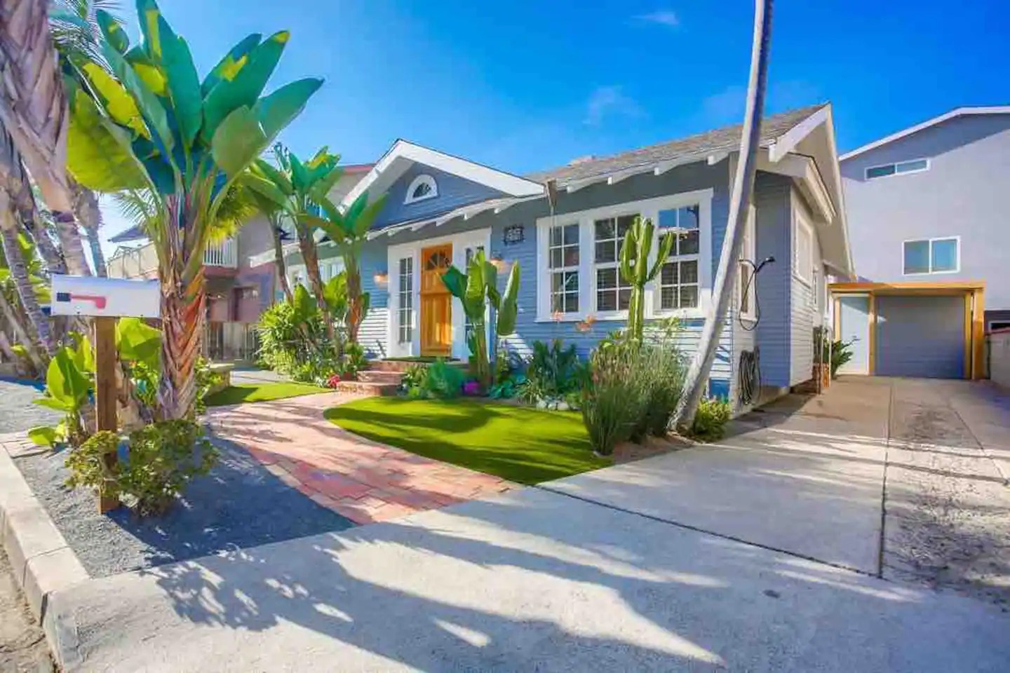 The Whole Family Will Love A Visit To This Adorable Oceanside Cottage ...