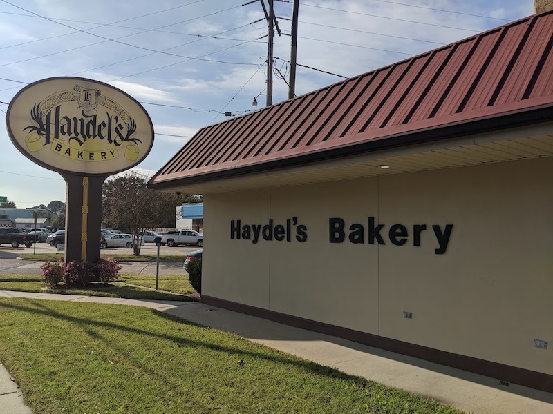 Haydel's Bakery Has The Best King Cake In Louisiana