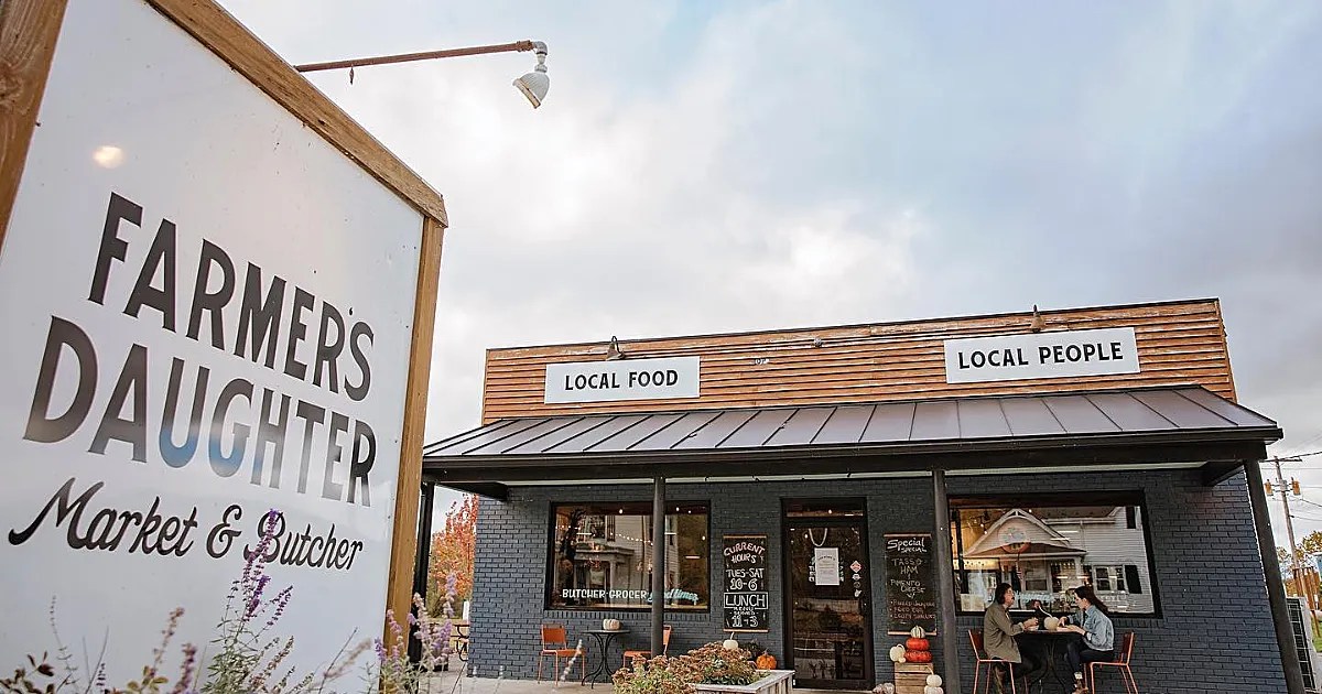 Head To The Farmer's Daughter Restaurant For The Best Burgers
