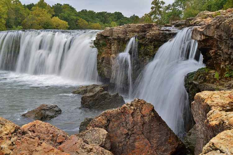 Grand Falls In Joplin Missouri Is A Majestic Easy-Access Waterfall