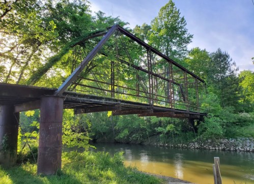 Hell's Gate Bridge: An Abandoned And Haunted Bridge In Alabama