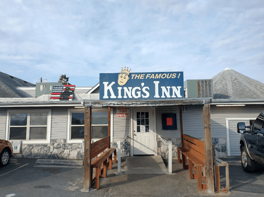 The Unassuming King's Inn Has Some Of The Best Seafood In Texas