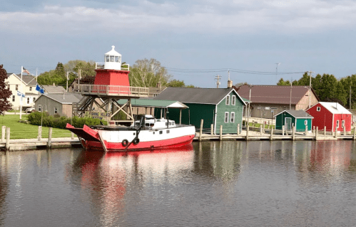 This Scenic Drive In Wisconsin Is One Of The Best
