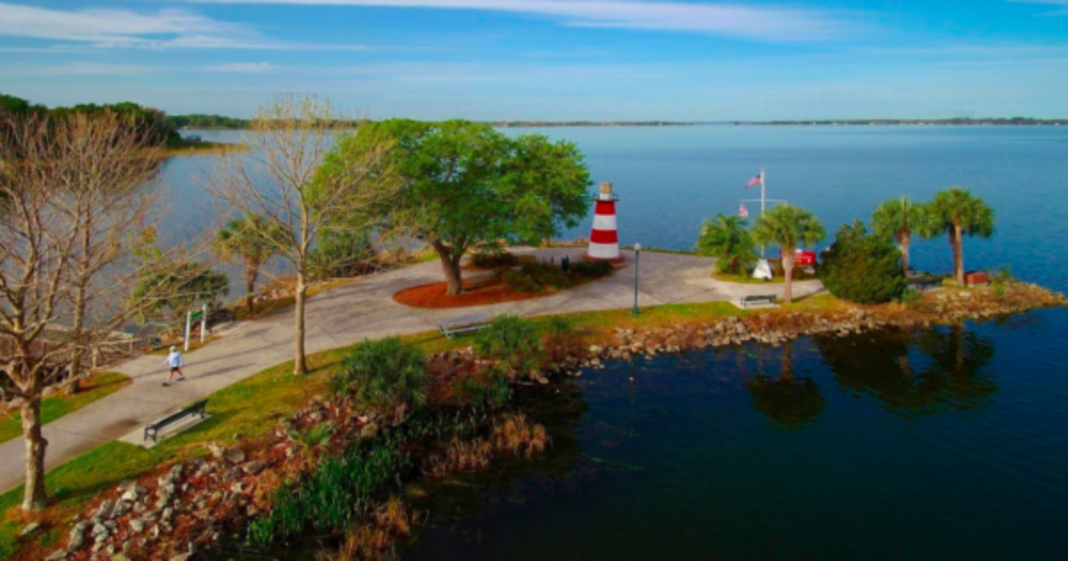 The Iconic Mount Dora Lighthouse In Florida Is Small But Mighty