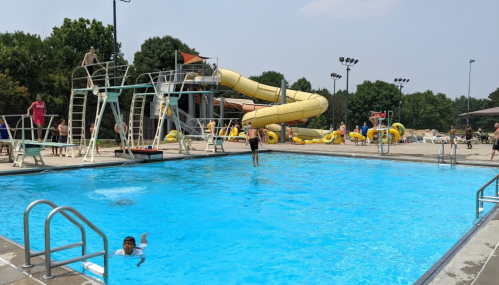 Black Bob Bay Is The Perfect Summer Water Park In Kansas