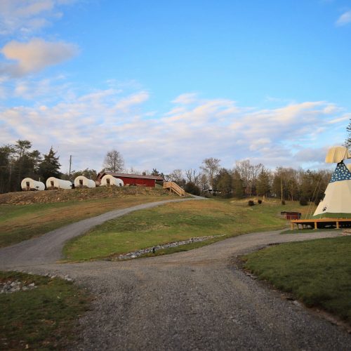 Live Like A Pioneer With Covered Wagon Camping In Tennessee