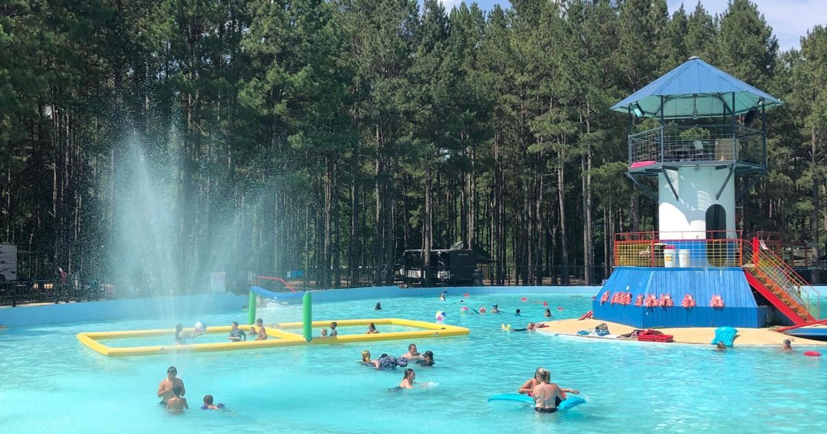 The Waterfront Campsites At Paradise Ranch RV Resort In Mississippi ...