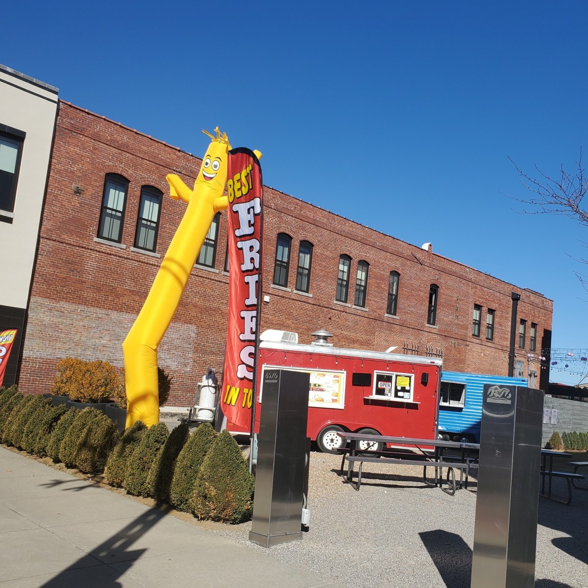 The Restaurant On Wheels That Serves The Best Fries In Arkansas