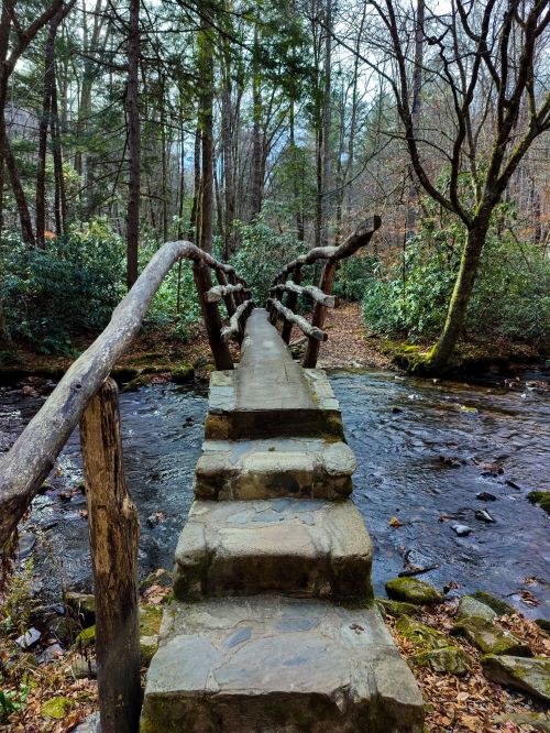 The Boogerman Trail In North Carolina Has Magical Footbridges