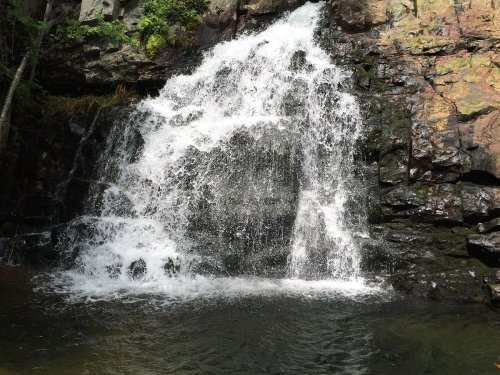 You’ll Want To Spend All Day At Sand Spring Lake In Pennsylvania