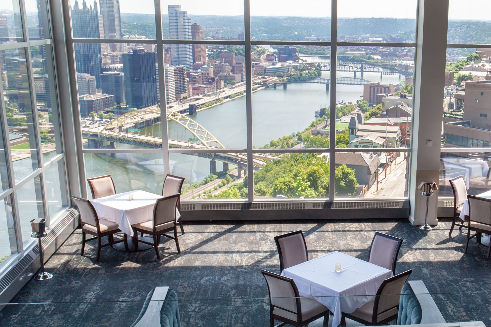 Overlook The Pittsburgh Skyline At This Exceptional Pennsylvania Restaurant
