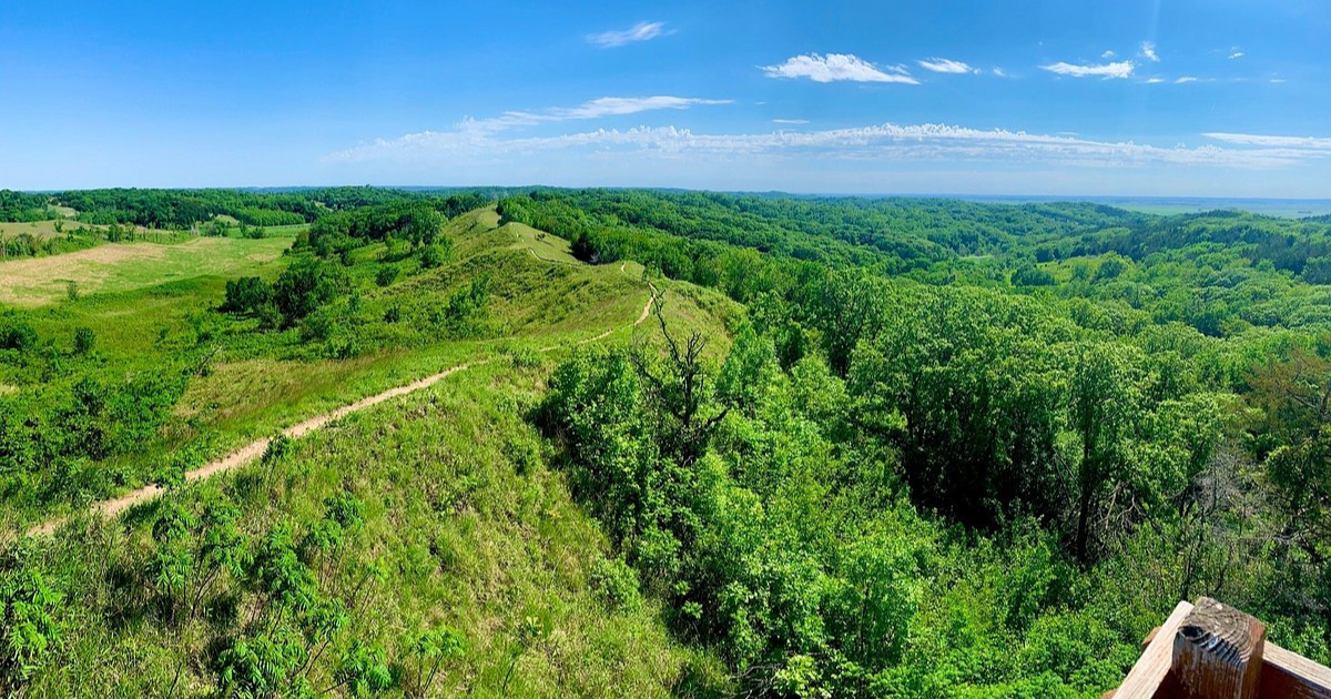 These 5 Scenic Drives In Iowa Provide Stunning Views