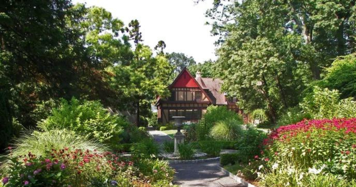 Just 30 Minutes From NYC, Montclair Is The Perfect New Jersey Day Trip ...