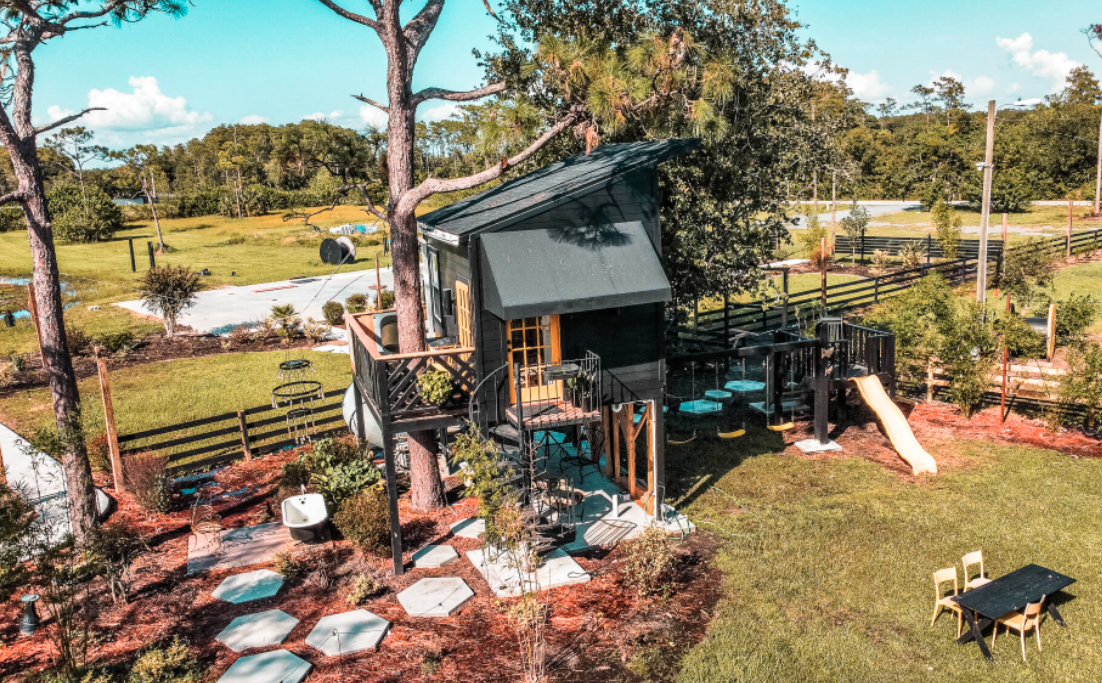 Spend The Night At The Beehive Treehouse Rental In Florida