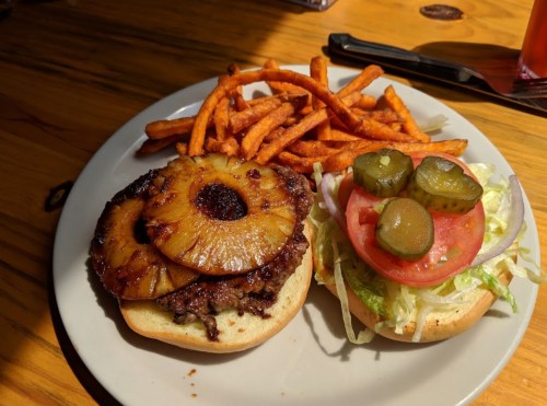 Bama Bucks: A Unique Alabama Restaurant With Wildlife