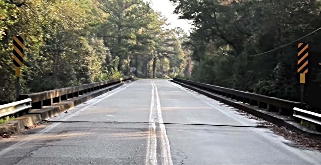 The Legend Of Alabama’s Screaming Bridge Will Make Your Hair Stand On End