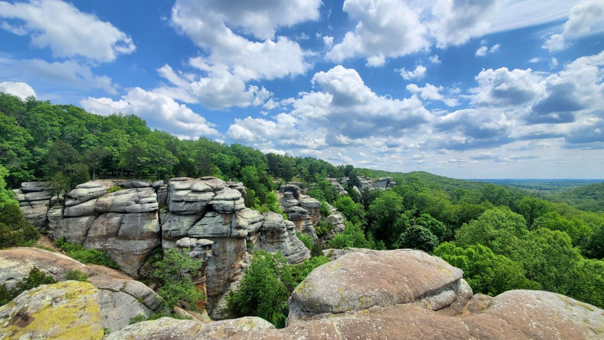 Find Unique Rock Formations In Illinois At Garden Of The Gods