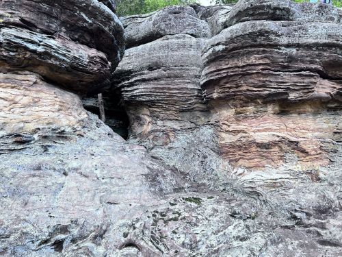 Find Unique Rock Formations In Illinois At Garden Of The Gods