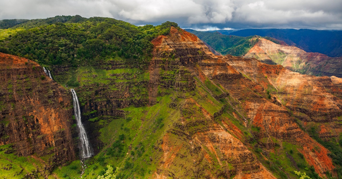 Beautiful Hawaii Waterfall Hikes You Will Love