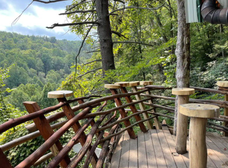 The Off-Grid Treehouse In Maryland With The Best Mountain Views