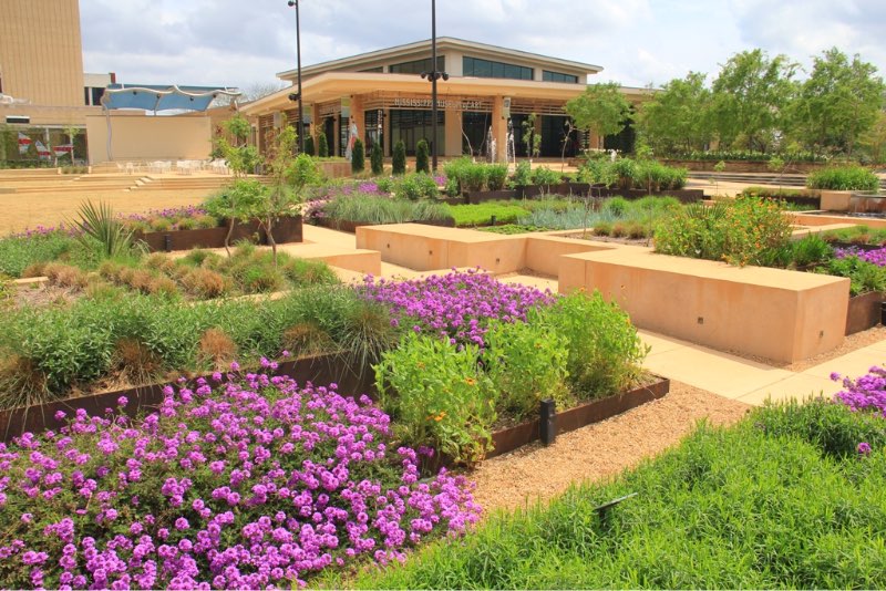 A One-Of-A-Kind Attraction In Mississippi, The Art Garden Is A Must-Visit