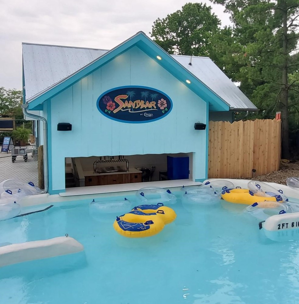 This Adults-Only Waterpark In Ohio With Its Own Swim-Up Bar Will Make ...
