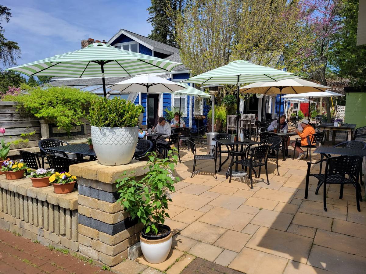Garden Cafe In Michigan Sits Within A Peaceful Nursery